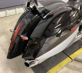 2015 Victory Motorcycles Magnum Metasheen Black over Super Steel Gray ...