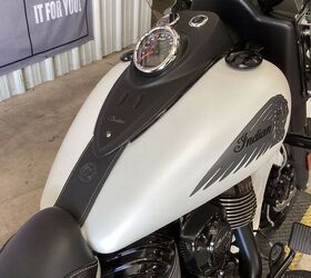 2019 Indian Motorcycle Springfield Dark Horse White Smoke For Sale ...