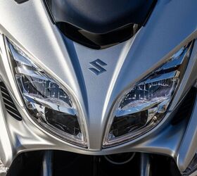 Showdown: 2022 Piaggio BV400 vs. Suzuki Burgman 400 | Motorcycle.com