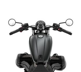 2025 BMW R 18 and R 18 Classic – First Look | Motorcycle.com