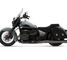 2025 BMW R 18 and R 18 Classic – First Look | Motorcycle.com