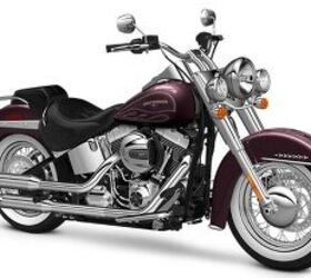 2017 Harley-Davidson Softail® Deluxe | Motorcycle.com