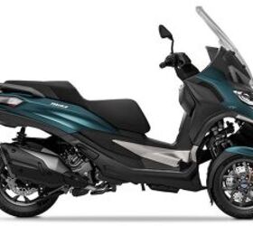 2025 Piaggio MP3 530 HPE Exclusive | Motorcycle.com