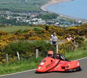 Crash Puts A Halt To Opening Day of 2026 Isle of Man TT | Motorcycle.com